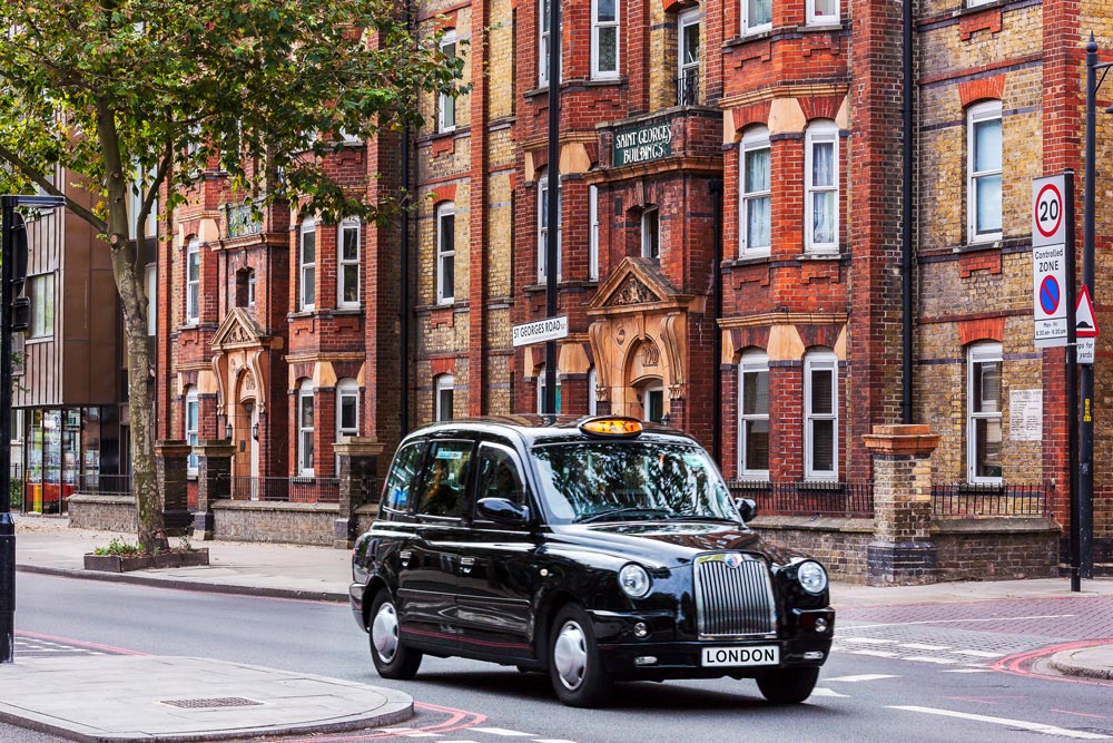 London by Black Cab family tour Half Day - Meet the Locals